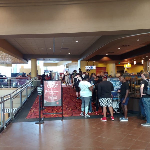 Photos at AMC Phipps Plaza 14 - North Buckhead - Atlanta, GA