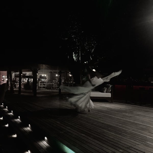 Mu Beach Bar And Grill