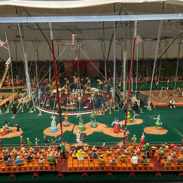 Circus Museum - 5401 Bay Shore Rd
