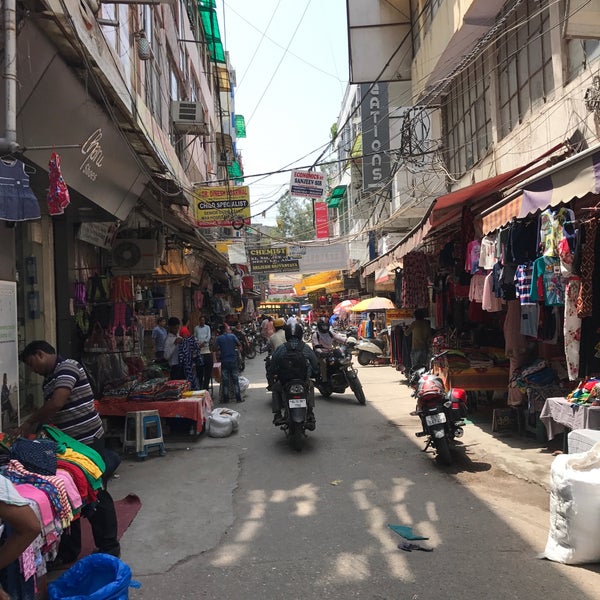 Madhu Vihar Mkt, Patparganj, Delhi - Shop & Service in East Delhi