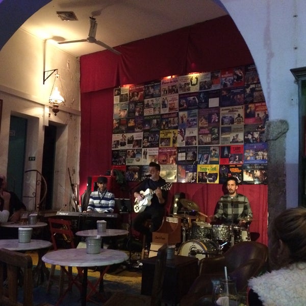 Alface Hall - Bar in Lisboa
