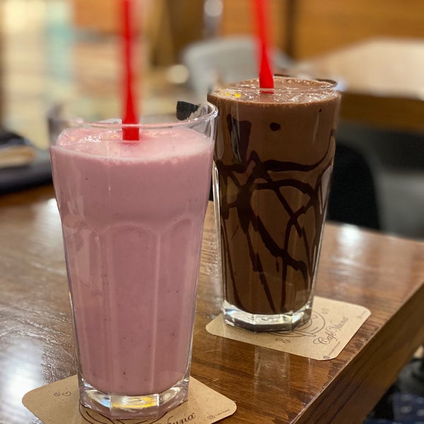 Viuna Café | کافه ویونا - منطقه ۱ - 16 tips from 123 visitors