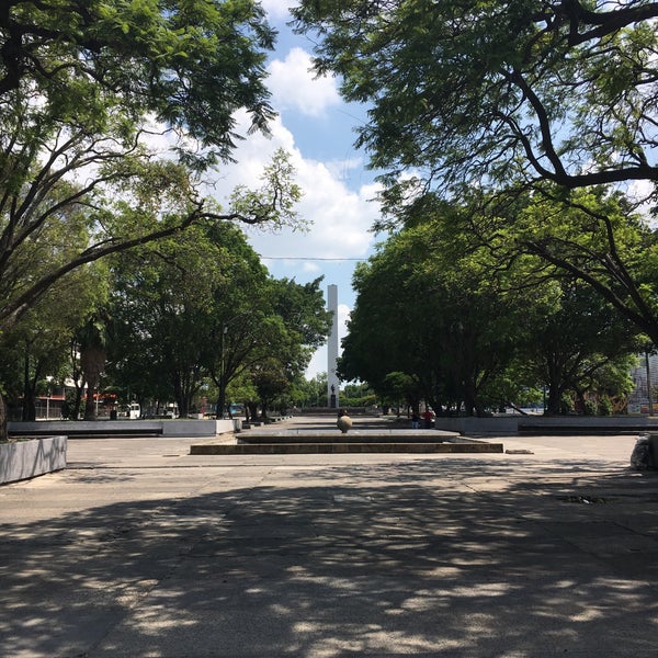 Plaza Juárez - Plaza en Moderna
