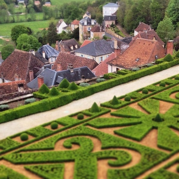 Château de Hautefort - Castle