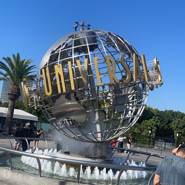 Universal Studios Hollywood Globe