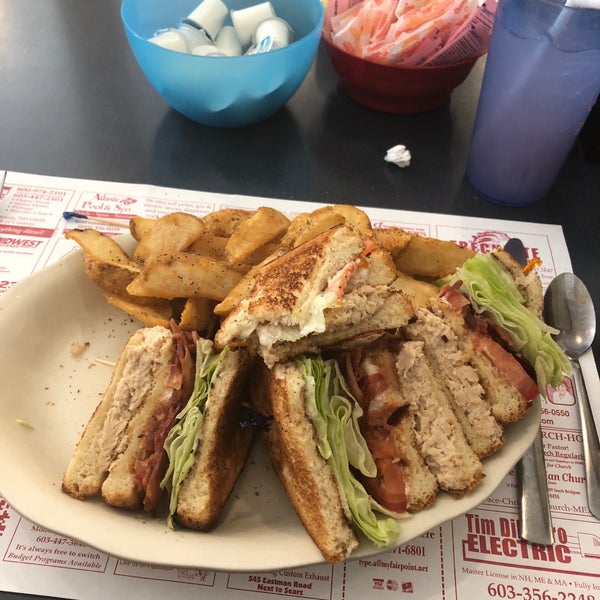 Bea's Cafe - Diner in Conway