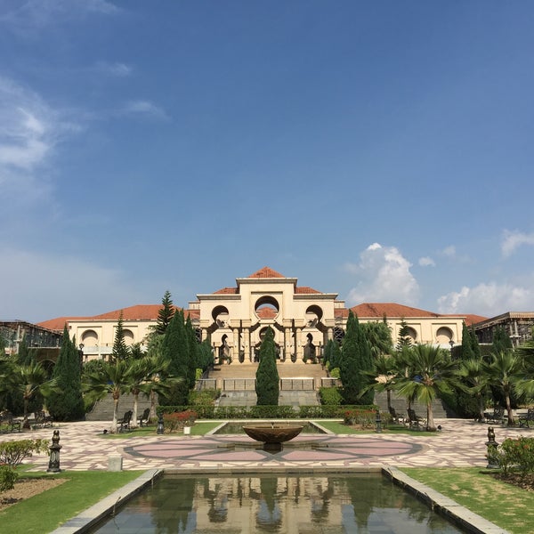 bangunan dato muhamad ibrahim munsyi nusajaya - City Hall