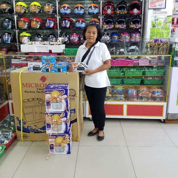 ME Shopping Center - Lungsod ng Laoag, Ilocos Norte