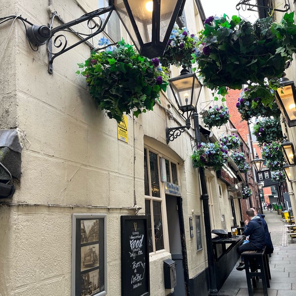 The Ship - Leeds City Centre - 71A Briggate