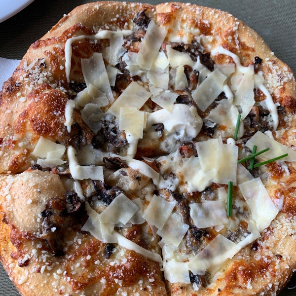 Mellow Mushroom - Pizzeria