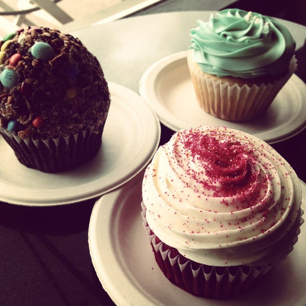 Big Fat Cupcake (Now Closed) - Cherry Creek - Denver, CO