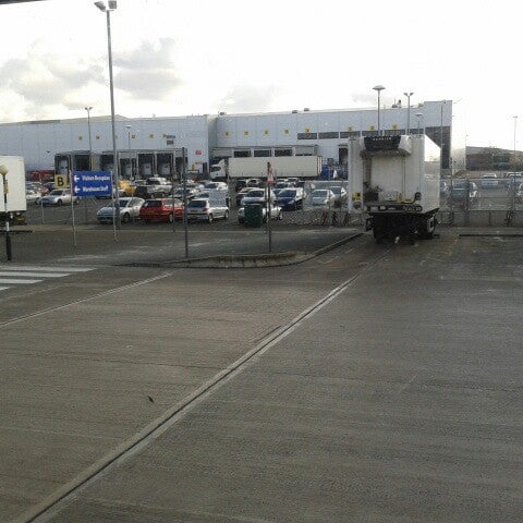 Tesco Distribution Centre - 1 Staplee Way