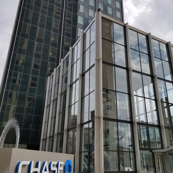 Photos at Chase Tower - Office in Milwaukee