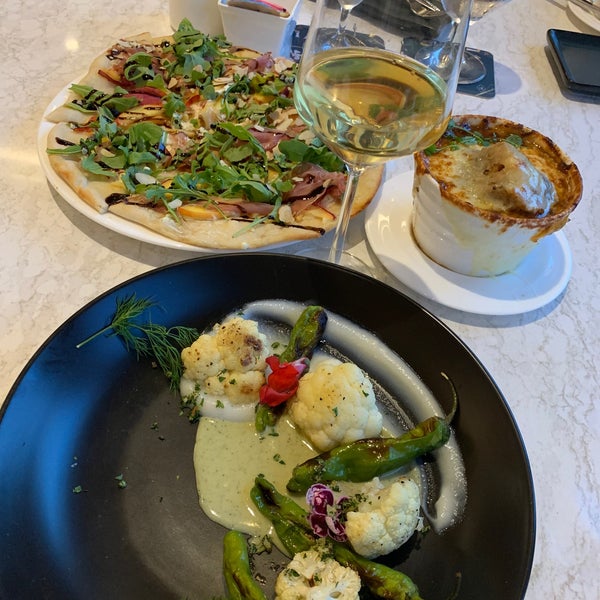 Jazzboline - New American Restaurant in Amherst