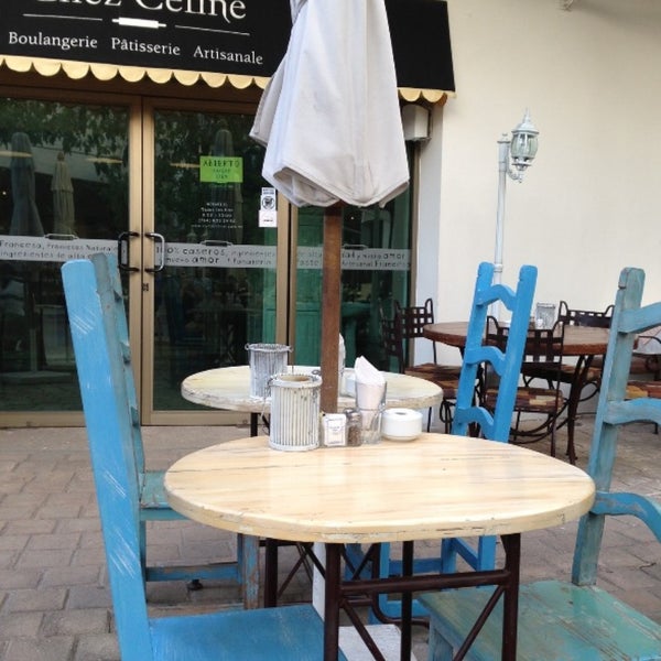 Chez Céline - 689 tips