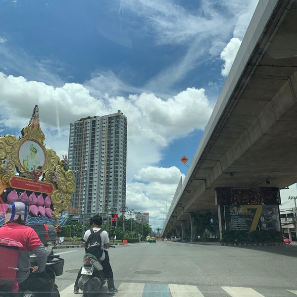 แยกปากเกร็ด (Pak Kret Intersection) - 38 tips