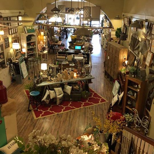 re:home - Vintage and Thrift Store in Winterset
