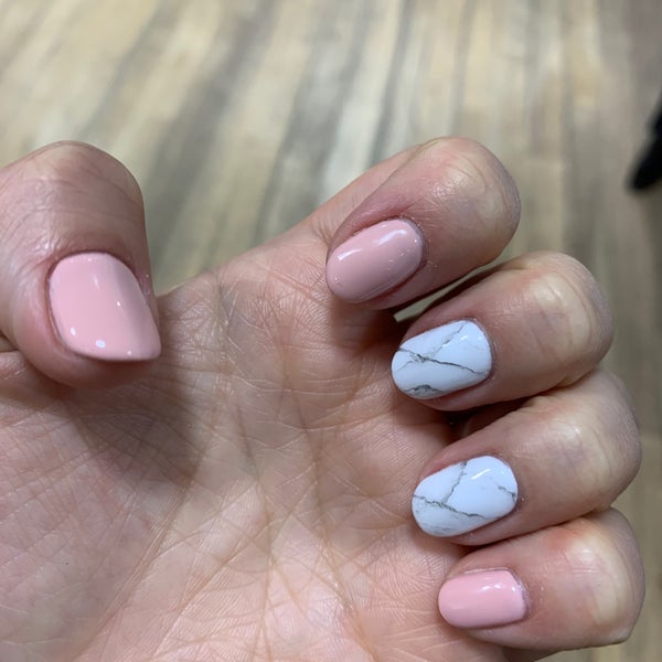 Coco Nails - Rose Hill - 9 tips