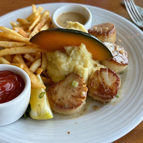 The Galley Seafood Grill & Bar - 32 tips from 1060 visitors