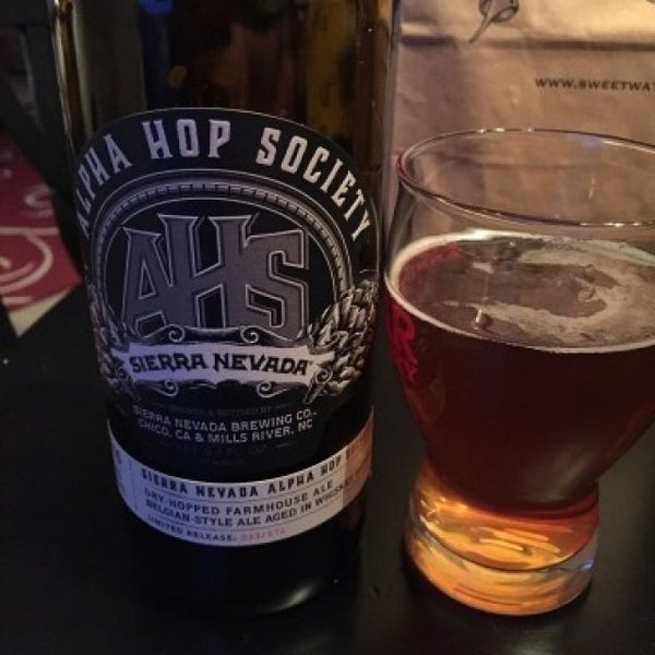 TNT Package Beer Wine & Liquor - 3 tips from 136 visitors
