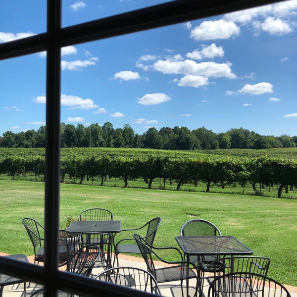 Raylen Vineyard & Winery - Winery in Mocksville