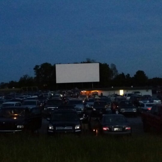 Cumberland Drive-In - 715 Centerville Rd