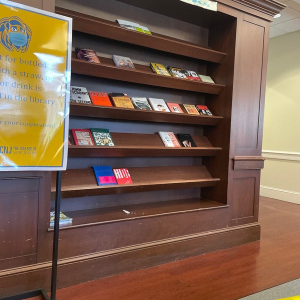 TCNJ - The Library - 2000 Pennington Rd