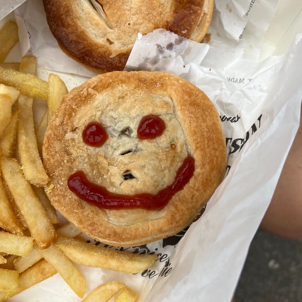 Robertson Pie Shop - 15 tips from 477 visitors