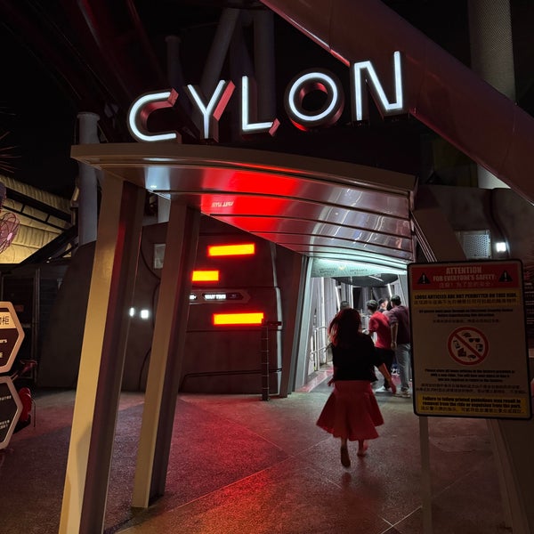 Battlestar Galactica: Human vs. Cylon - Universal Studios Singapore