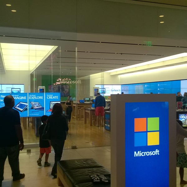 Microsoft Specialty Store - 11 tips from 419 visitors