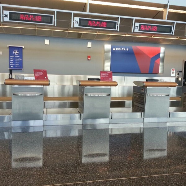 Delta Air Lines Ticket Counter - Airport Ticket Counter in Jeffries Point
