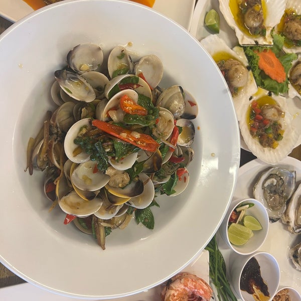 Mook Manee Seafood - Seafood Restaurant