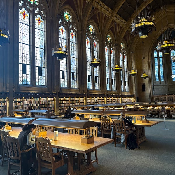 UW: Suzzallo Library - University District - 1 NE Pacific St