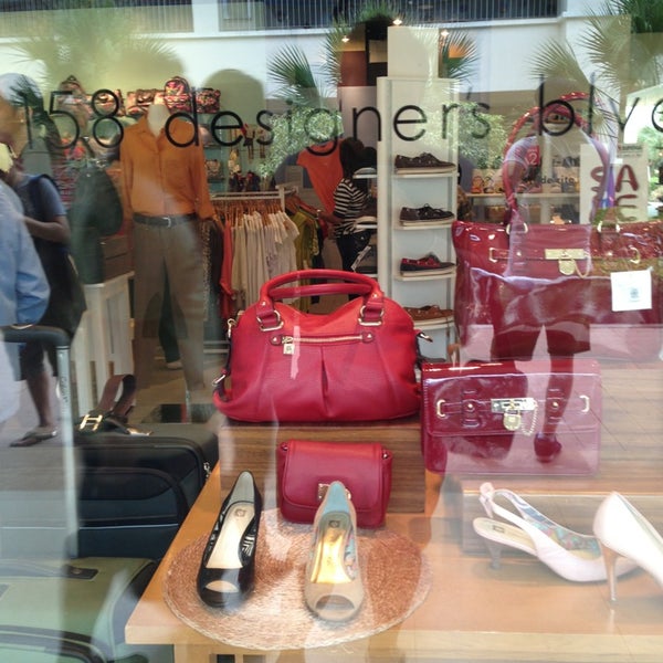158 Designer's Boulevard Paseo - City of Santa Rosa, Laguna