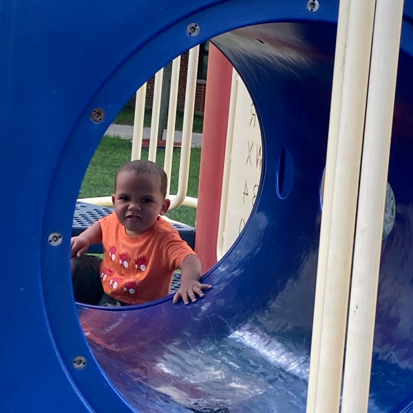 Lindop School - 2400 S 18th Ave