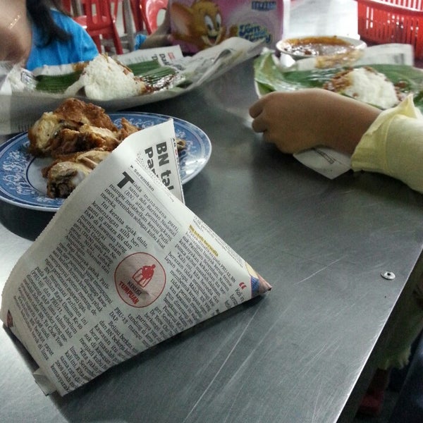 Nasi Lemak Berkeley - Food Court in Klang