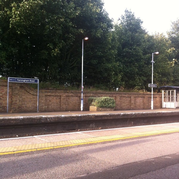 Farningham Road Railway Station (FNR) - Rail Station