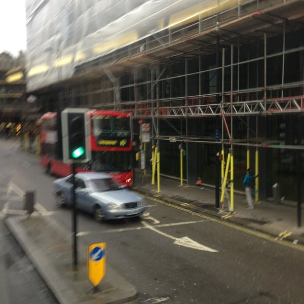 TfL Bus 10 - Bus Line in London