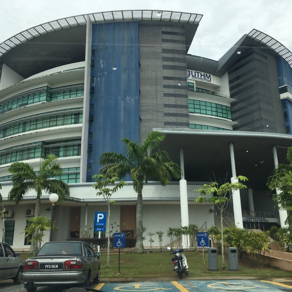 Tunku Tun Aminah Library (UTHM Library) - Universiti Tun Hussein Onn ...