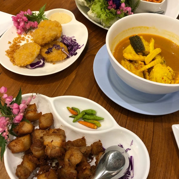 ตาทวย (Ta Tuay) - Thai Restaurant in Thalang