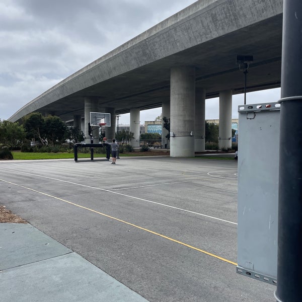 Photos at Berry Basketball Courts - Mission Bay - 7 tips from 386 visitors