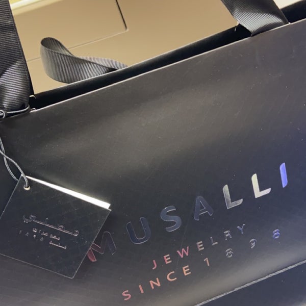 Photos at Musalli Jewellery | مجوهرات مصلي - الشاطئ - جدة, منطقة مكة