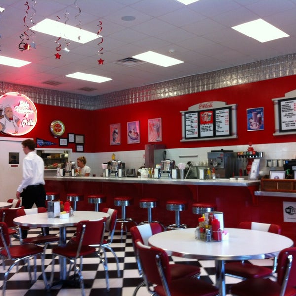 Hot Rod's Diner - American Restaurant