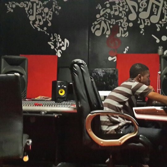 BBNZ Studios - Arts and Entertainment in Acra