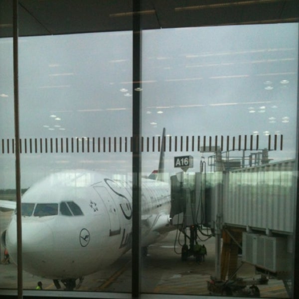 Lufthansa Flight LH 427 - Philadelphia, PA