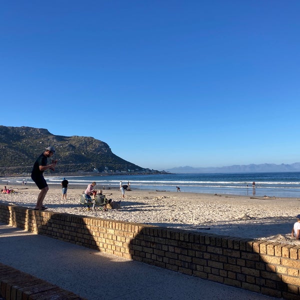 Fish Hoek Beach - 18 tips