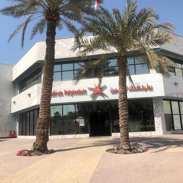 Polytechnic building 19 - 3 tips from 141 visitors