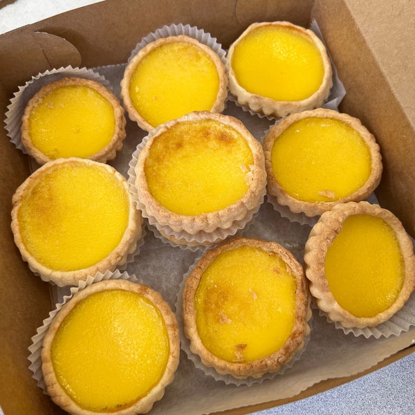 Hong Kong Bakery - Asian Restaurant