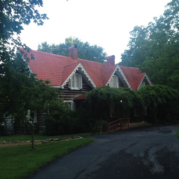 Rebel's Rest - Sewanee, TN