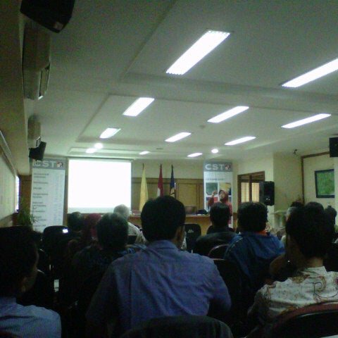 Ruang Rapat Chevron Gedung Dekanat Fakultas Teknik UI - Jakarta, Jakarta